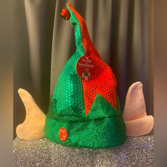 Dan Dee | Wall Decor | Dan Dee Santas Elf Singing Hat | Poshmark